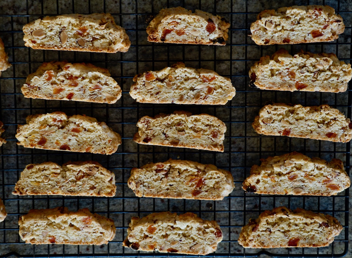 Apricot Almond Biscotti - Sunnyside Cook
